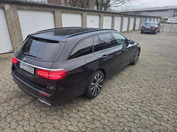 Melns Mercedes-Benz E 300 2019 Viļņa, ar dzinēja tilpumu 1.95 L un nobraukumu 430 tūkst. km par 17500 €, foto 7 vietnē AUTOMOTO.COM.LV