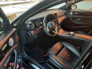 Black Mercedes-Benz E 300 2019 in Klaipeda, with an engine capacity of 1.95 L and mileage of 437 thousand km for 19700 €, photo 6 on AUTOMOTO.COM.LV