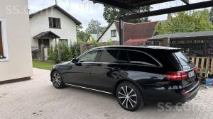 Melns Mercedes-Benz E 300 2019 Jūrmala, ar dzinēja tilpumu 2.00 L un nobraukumu 440 tūkst. km par 15000 €, foto 3 vietnē AUTOMOTO.COM.LV