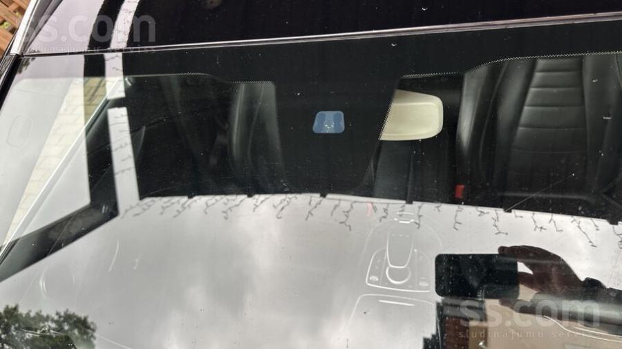Melns Mercedes-Benz E 300 2019 Jūrmala, ar dzinēja tilpumu 2.00 L un nobraukumu 440 tūkst. km par 15000 €, foto 28 vietnē AUTOMOTO.COM.LV