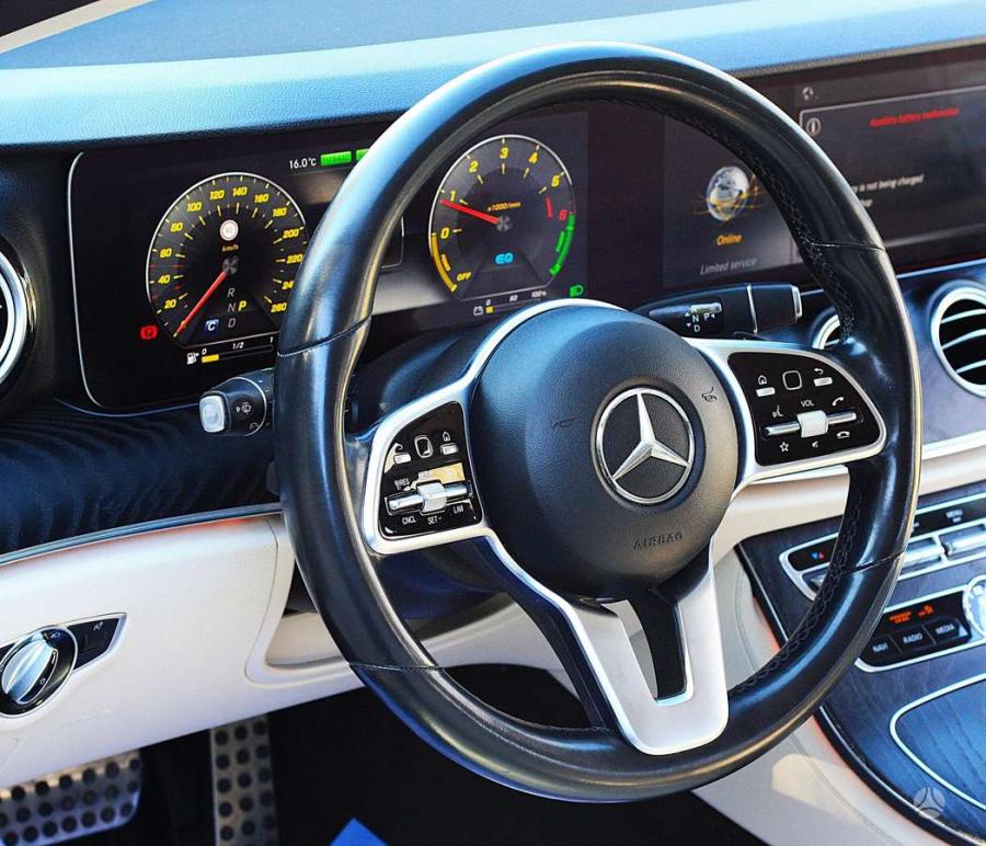 Black Mercedes-Benz E 300 2019 in Kretinga, with an engine capacity of 1.95 L and mileage of 273 thousand km for 16999 €, photo 21 on AUTOMOTO.COM.LV