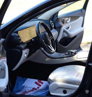 Black Mercedes-Benz E 300 2019 in Kretinga, with an engine capacity of 1.95 L and mileage of 273 thousand km for 16999 €, photo 22 on AUTOMOTO.COM.LV