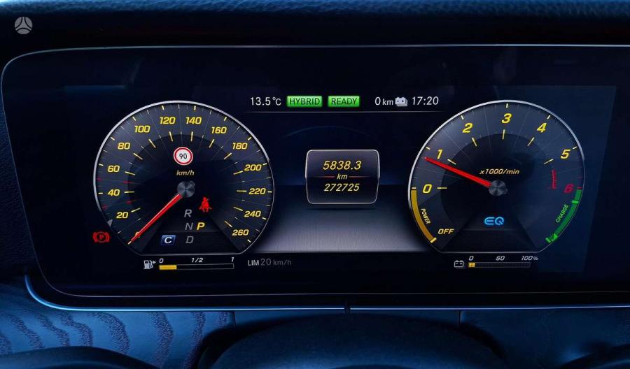 Black Mercedes-Benz E 300 2019 in Kretinga, with an engine capacity of 1.95 L and mileage of 273 thousand km for 16999 €, photo 27 on AUTOMOTO.COM.LV