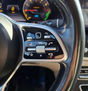 Black Mercedes-Benz E 300 2019 in Kretinga, with an engine capacity of 1.95 L and mileage of 273 thousand km for 16999 €, photo 34 on AUTOMOTO.COM.LV