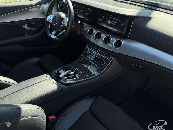 Melns Mercedes-Benz E 300 2019 Klaipėda, ar dzinēja tilpumu 1.95 L un nobraukumu 169 tūkst. km par 22000 €, foto 6 vietnē AUTOMOTO.COM.LV