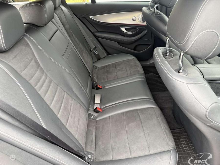 Melns Mercedes-Benz E 300 2019 Klaipėda, ar dzinēja tilpumu 1.95 L un nobraukumu 169 tūkst. km par 21500 €, foto 14 vietnē AUTOMOTO.COM.LV