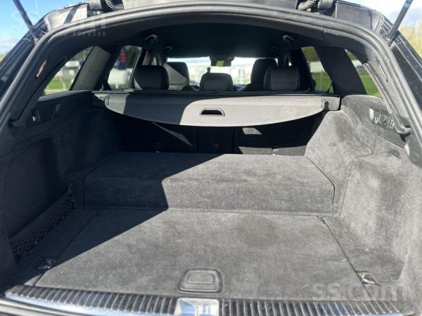 Black Mercedes-Benz E 300 2019 in Riga, with an engine capacity of 2.00 L and mileage of 400 thousand km for 14400 €, photo 11 on AUTOMOTO.COM.LV