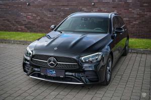 Black Mercedes-Benz E 300 2020 in Marijampole, with an engine capacity of 1.95 L and mileage of 204 thousand km for 23950 €, photo 5 on AUTOMOTO.COM.LV