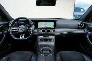 Black Mercedes-Benz E 300 2020 in Marijampole, with an engine capacity of 1.95 L and mileage of 204 thousand km for 23950 €, photo 19 on AUTOMOTO.COM.LV