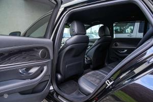 Black Mercedes-Benz E 300 2020 in Marijampole, with an engine capacity of 1.95 L and mileage of 204 thousand km for 23950 €, photo 36 on AUTOMOTO.COM.LV
