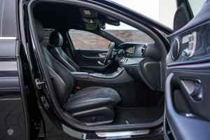 Black Mercedes-Benz E 300 2020 in Marijampole, with an engine capacity of 1.95 L and mileage of 204 thousand km for 23950 €, photo 42 on AUTOMOTO.COM.LV