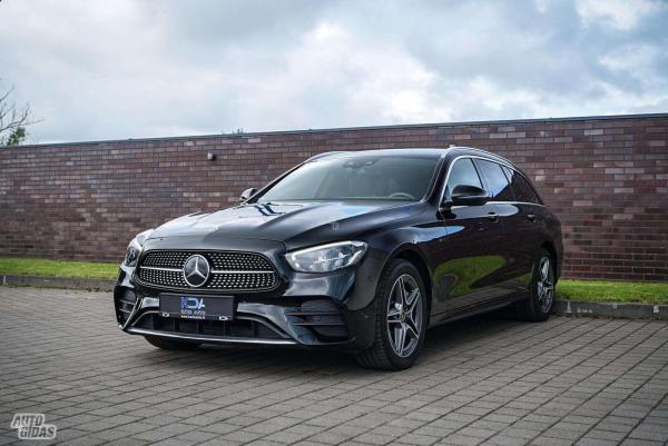 Black Mercedes-Benz E 300 2020 in Kaunas, with an engine capacity of 2.00 L and mileage of 204 thousand km for 23950 €, photo 5 on AUTOMOTO.COM.LV