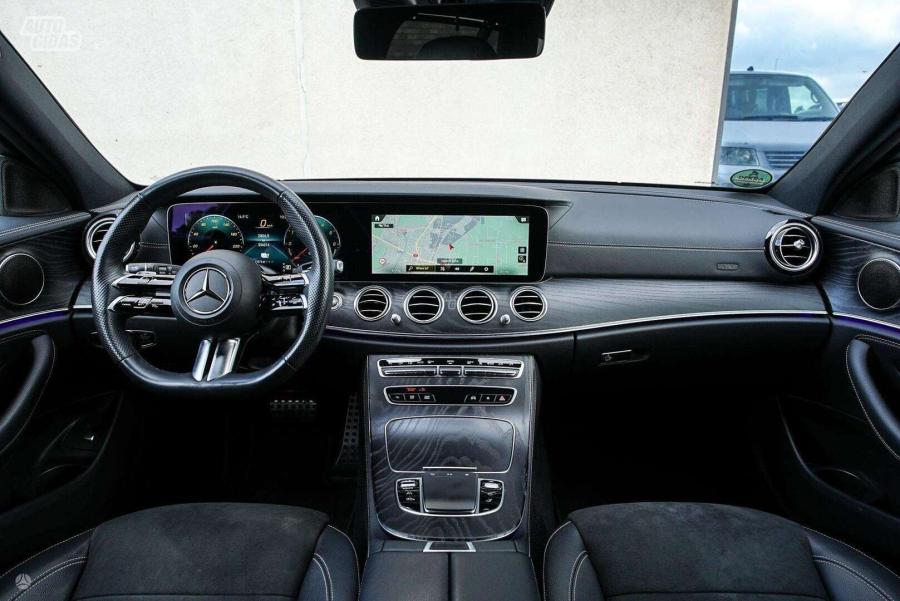 Black Mercedes-Benz E 300 2020 in Kaunas, with an engine capacity of 2.00 L and mileage of 204 thousand km for 23950 €, photo 19 on AUTOMOTO.COM.LV