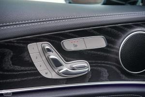 Black Mercedes-Benz E 300 2020 in Kaunas, with an engine capacity of 2.00 L and mileage of 204 thousand km for 23950 €, photo 33 on AUTOMOTO.COM.LV