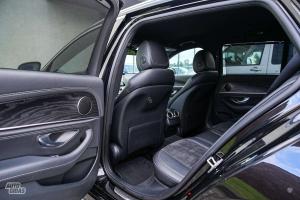Black Mercedes-Benz E 300 2020 in Kaunas, with an engine capacity of 2.00 L and mileage of 204 thousand km for 23950 €, photo 36 on AUTOMOTO.COM.LV