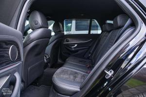 Black Mercedes-Benz E 300 2020 in Kaunas, with an engine capacity of 2.00 L and mileage of 204 thousand km for 23950 €, photo 37 on AUTOMOTO.COM.LV