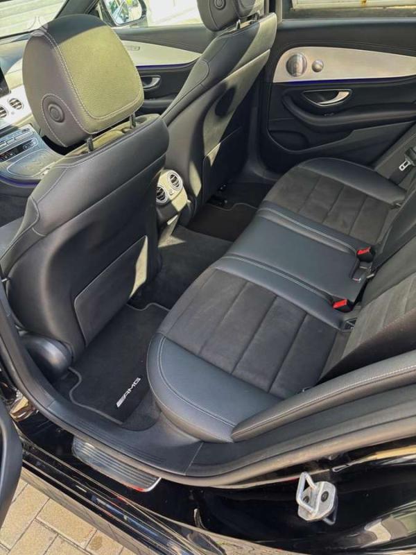 Black Mercedes-Benz E 300 2020 in Kaunas, with an engine capacity of 1.95 L and mileage of 176 thousand km for 23800 €, photo 10 on AUTOMOTO.COM.LV