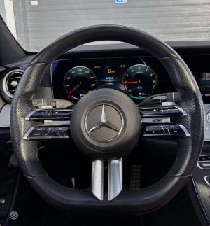 Black Mercedes-Benz E 300 2020 in Kaunas, with an engine capacity of 1.95 L and mileage of 176 thousand km for 23800 €, photo 14 on AUTOMOTO.COM.LV