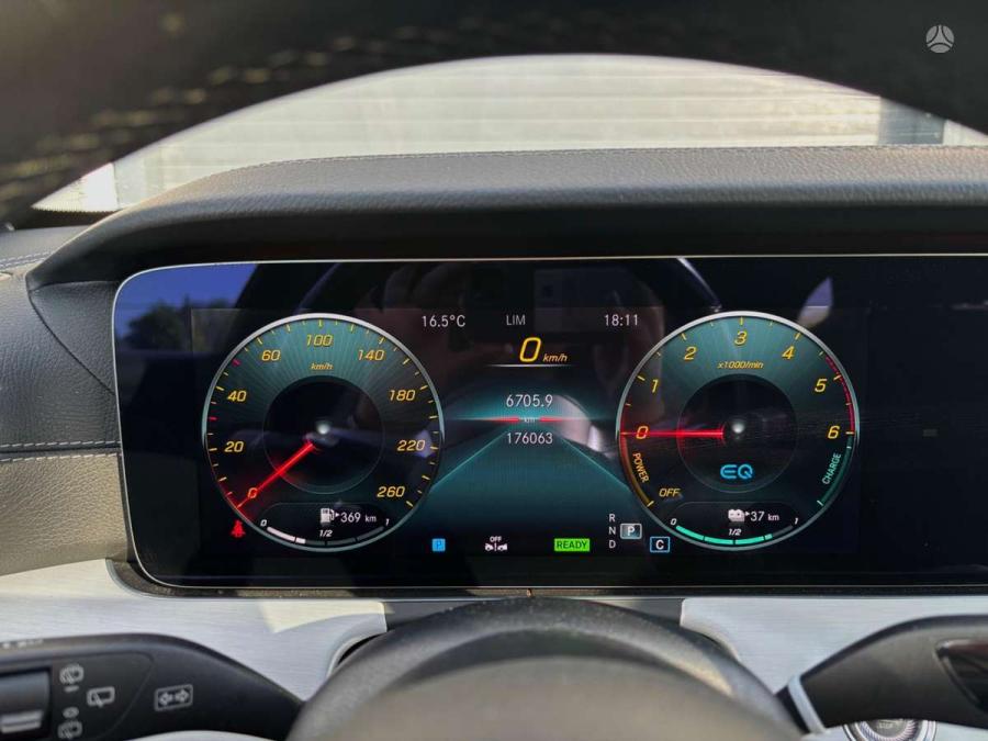 Black Mercedes-Benz E 300 2020 in Kaunas, with an engine capacity of 1.95 L and mileage of 176 thousand km for 23800 €, photo 15 on AUTOMOTO.COM.LV