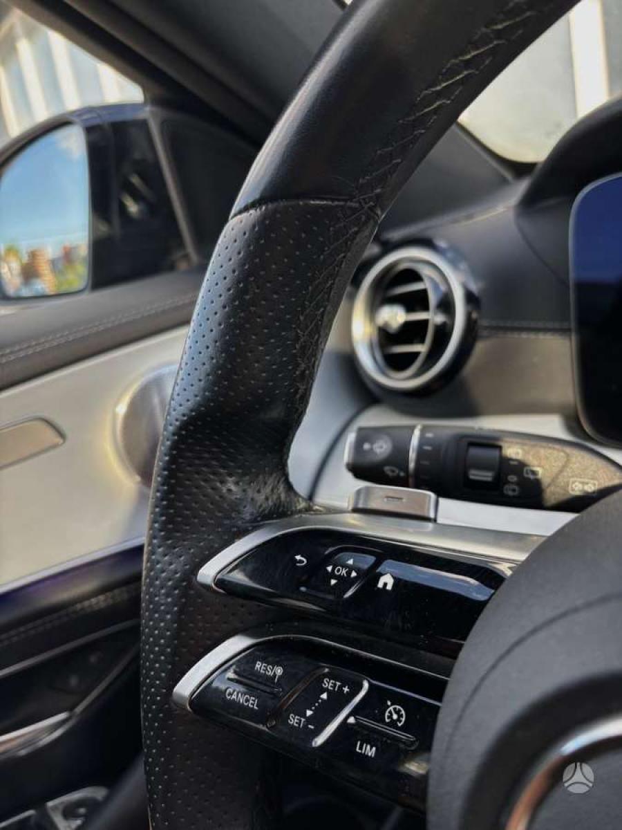 Black Mercedes-Benz E 300 2020 in Kaunas, with an engine capacity of 1.95 L and mileage of 176 thousand km for 23800 €, photo 16 on AUTOMOTO.COM.LV