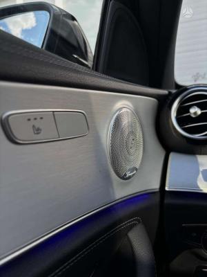 Black Mercedes-Benz E 300 2020 in Kaunas, with an engine capacity of 1.95 L and mileage of 176 thousand km for 23800 €, photo 20 on AUTOMOTO.COM.LV