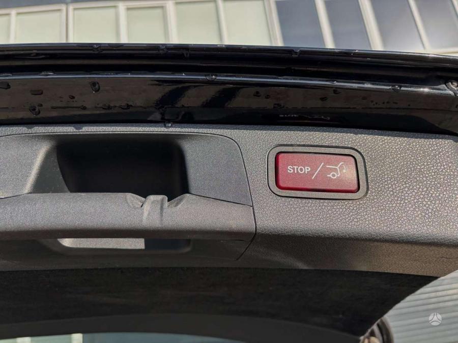 Black Mercedes-Benz E 300 2020 in Kaunas, with an engine capacity of 1.95 L and mileage of 176 thousand km for 23800 €, photo 24 on AUTOMOTO.COM.LV