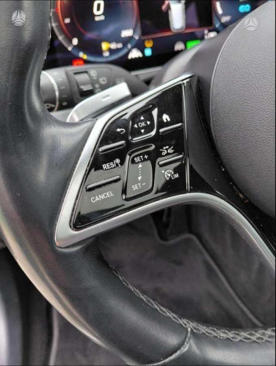 Black Mercedes-Benz E 300 2020 in Vilkaviskis, with an engine capacity of 1.95 L and mileage of 221 thousand km for 21800 €, photo 24 on AUTOMOTO.COM.LV