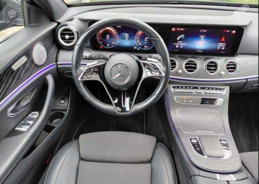 Black Mercedes-Benz E 300 2020 in Vilkaviskis, with an engine capacity of 1.95 L and mileage of 221 thousand km for 21800 €, photo 27 on AUTOMOTO.COM.LV