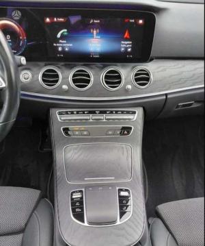 Black Mercedes-Benz E 300 2020 in Vilkaviskis, with an engine capacity of 1.95 L and mileage of 221 thousand km for 21800 €, photo 28 on AUTOMOTO.COM.LV