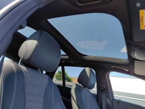 Black Mercedes-Benz E 300 2020 in Vilkaviskis, with an engine capacity of 1.95 L and mileage of 221 thousand km for 21800 €, photo 37 on AUTOMOTO.COM.LV