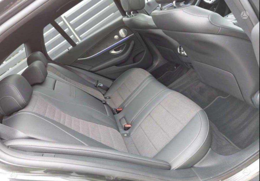 Black Mercedes-Benz E 300 2020 in Vilkaviskis, with an engine capacity of 1.95 L and mileage of 221 thousand km for 21800 €, photo 39 on AUTOMOTO.COM.LV