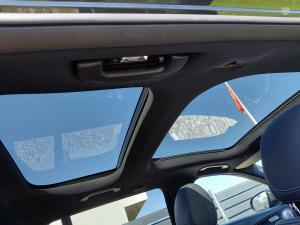 Black Mercedes-Benz E 300 2020 in Vilkaviskis, with an engine capacity of 1.95 L and mileage of 221 thousand km for 21800 €, photo 41 on AUTOMOTO.COM.LV