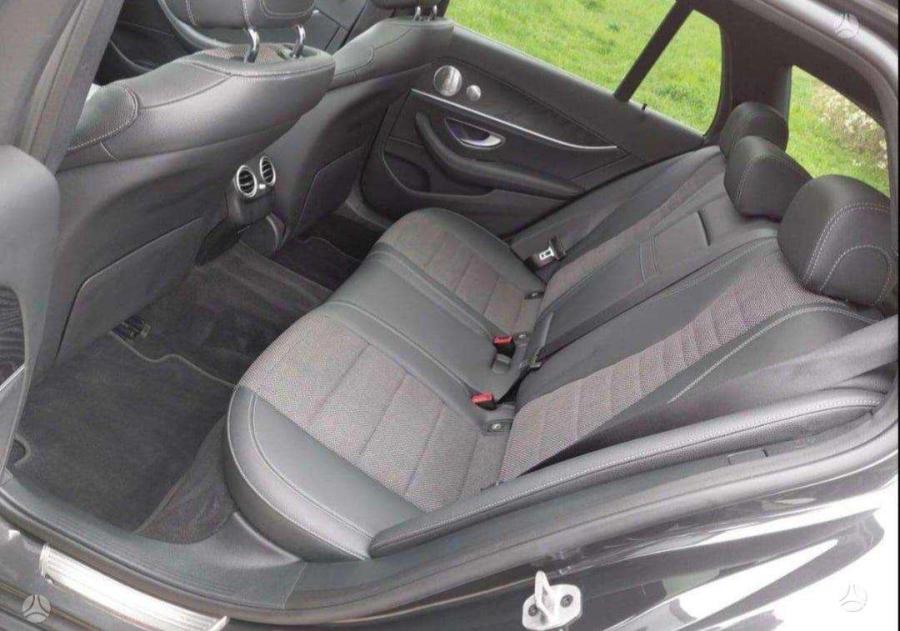 Black Mercedes-Benz E 300 2020 in Vilkaviskis, with an engine capacity of 1.95 L and mileage of 221 thousand km for 21800 €, photo 42 on AUTOMOTO.COM.LV