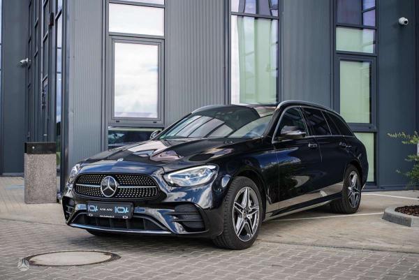 Melns Mercedes-Benz E 300 2020 Kauņa, ar dzinēja tilpumu 1.95 L un nobraukumu 204 tūkst. km par 23450 €, foto 2 vietnē AUTOMOTO.COM.LV