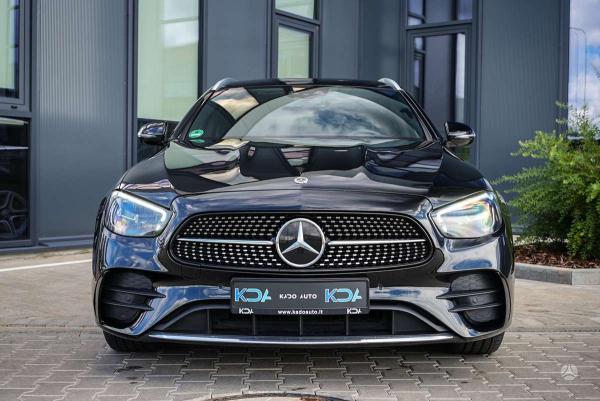 Melns Mercedes-Benz E 300 2020 Kauņa, ar dzinēja tilpumu 1.95 L un nobraukumu 204 tūkst. km par 23450 €, foto 4 vietnē AUTOMOTO.COM.LV