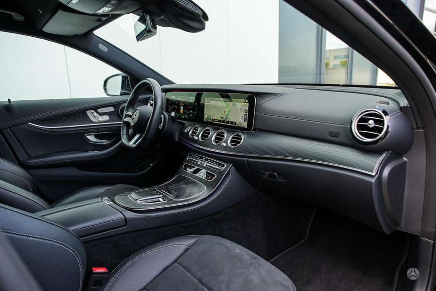 Черный Мерседес Е 300 2020 в Каунас, объемом двигателя 1.95 л и пробегом 204 тыс. км за 23450 €, фото 44 на AUTOMOTO.COM.LV