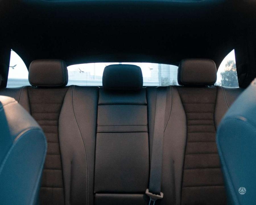 Melns Mercedes-Benz E 300 2020 Kauņa, ar dzinēja tilpumu 1.95 L un nobraukumu 176 tūkst. km par 23800 €, foto 30 vietnē AUTOMOTO.COM.LV