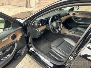 Черный Мерседес Е 300 2021 в Елгава, объемом двигателя 2.00 л и пробегом 0 тыс. км за 26900 €, фото 12 на AUTOMOTO.COM.LV