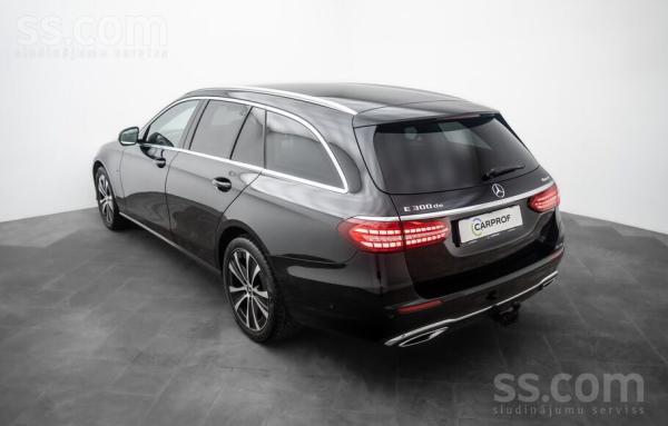 Черный Мерседес Е 300 2021 в Таллин, объемом двигателя 2.00 л и пробегом 227 тыс. км за 21999 €, фото 6 на AUTOMOTO.COM.LV