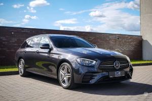 Melns Mercedes-Benz E 300 2021 Kauņa, ar dzinēja tilpumu 1.95 L un nobraukumu 114 tūkst. km par 28950 €, foto  vietnē AUTOMOTO.COM.LV