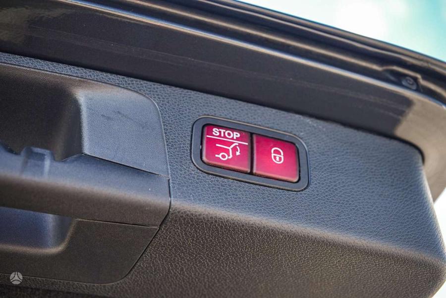 Melns Mercedes-Benz E 300 2021 Kauņa, ar dzinēja tilpumu 1.95 L un nobraukumu 114 tūkst. km par 28950 €, foto 13 vietnē AUTOMOTO.COM.LV