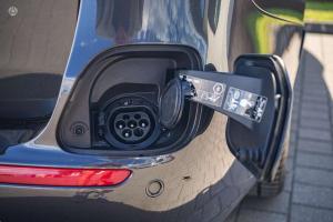 Melns Mercedes-Benz E 300 2021 Kauņa, ar dzinēja tilpumu 1.95 L un nobraukumu 114 tūkst. km par 28950 €, foto 15 vietnē AUTOMOTO.COM.LV