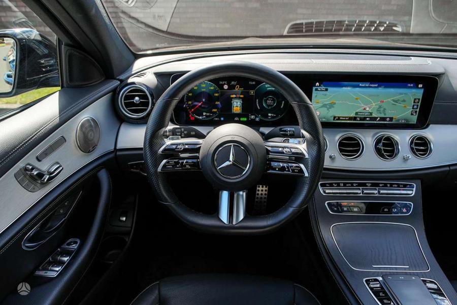 Melns Mercedes-Benz E 300 2021 Kauņa, ar dzinēja tilpumu 1.95 L un nobraukumu 114 tūkst. km par 28950 €, foto 17 vietnē AUTOMOTO.COM.LV