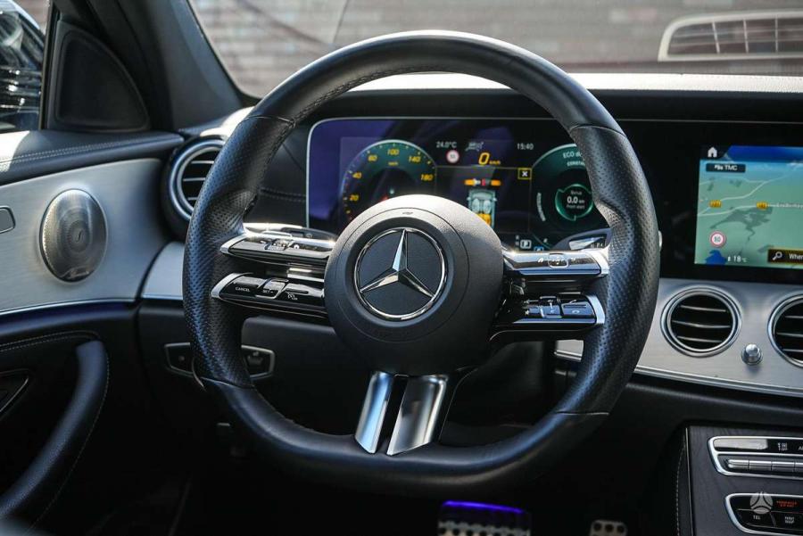Melns Mercedes-Benz E 300 2021 Kauņa, ar dzinēja tilpumu 1.95 L un nobraukumu 114 tūkst. km par 28950 €, foto 18 vietnē AUTOMOTO.COM.LV