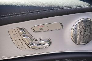 Melns Mercedes-Benz E 300 2021 Kauņa, ar dzinēja tilpumu 1.95 L un nobraukumu 114 tūkst. km par 28950 €, foto 33 vietnē AUTOMOTO.COM.LV