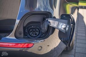 Melns Mercedes-Benz E 300 2021 Kauņa, ar dzinēja tilpumu 2.00 L un nobraukumu 114 tūkst. km par 28250 €, foto 15 vietnē AUTOMOTO.COM.LV