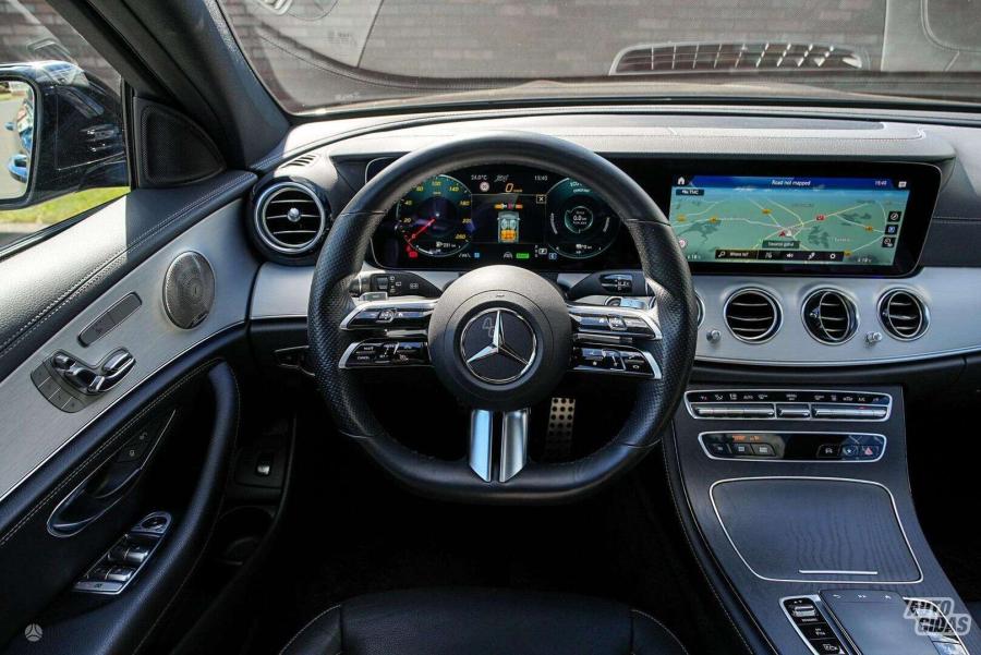 Melns Mercedes-Benz E 300 2021 Kauņa, ar dzinēja tilpumu 2.00 L un nobraukumu 114 tūkst. km par 28250 €, foto 17 vietnē AUTOMOTO.COM.LV