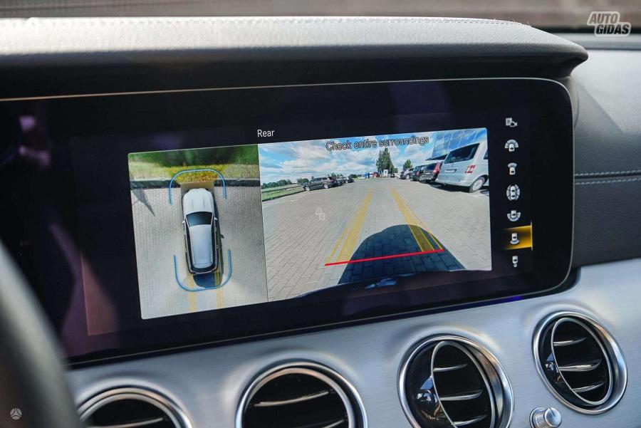 Melns Mercedes-Benz E 300 2021 Kauņa, ar dzinēja tilpumu 2.00 L un nobraukumu 114 tūkst. km par 28250 €, foto 20 vietnē AUTOMOTO.COM.LV