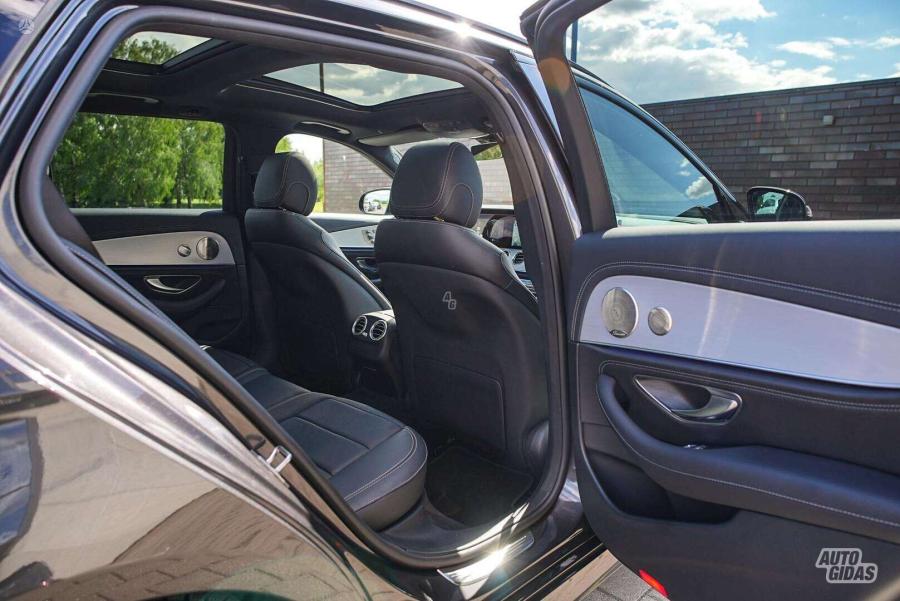 Melns Mercedes-Benz E 300 2021 Kauņa, ar dzinēja tilpumu 2.00 L un nobraukumu 114 tūkst. km par 28250 €, foto 38 vietnē AUTOMOTO.COM.LV