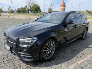 Melns Mercedes-Benz E 300 2021 Klaipėda, ar dzinēja tilpumu 1.95 L un nobraukumu 231 tūkst. km par 19500 €, foto 3 vietnē AUTOMOTO.COM.LV